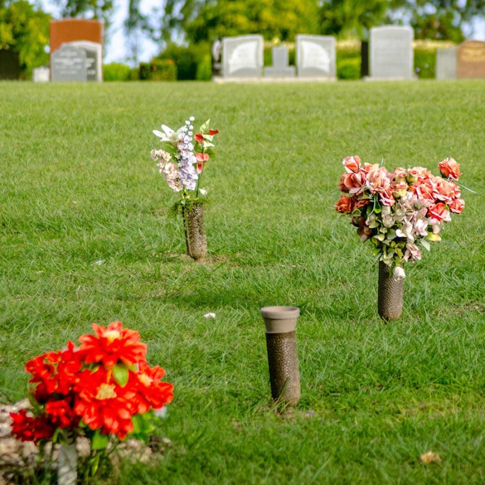 Memorial Services | Coral Ridge Memorial Gardens